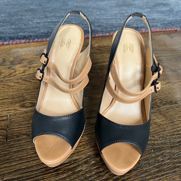 Victoria's Secret | Shoes | Black And Tan Victorias Secret High Heels ...